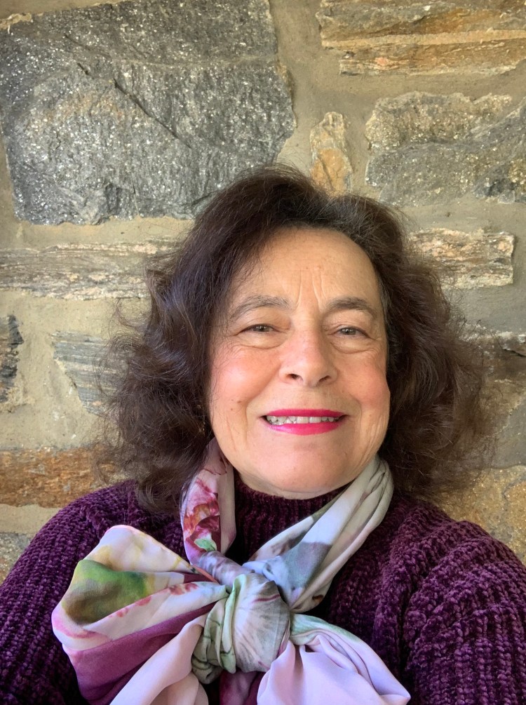 Il Foulard – The Italian Scarf – A Hidden Treasure of Italy – Hidden ...